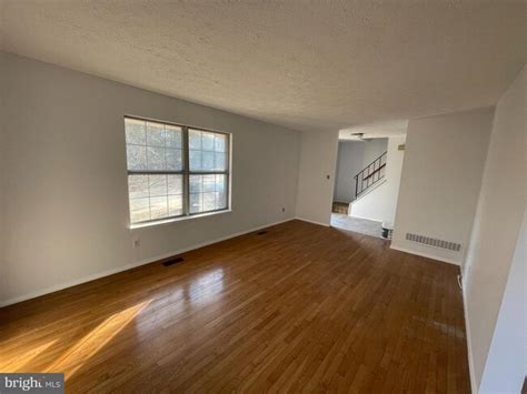 9120 Waltham Woods Rd Parkville Md 21234 House Rental In Parkville