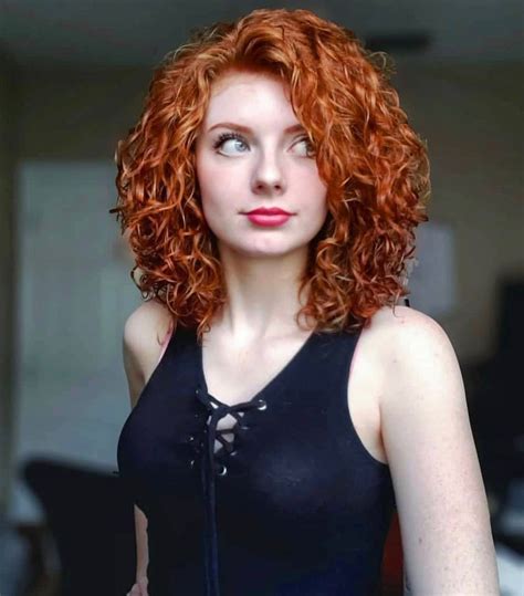 Christina Hendricks Redheads Tank Tops Women Fashion Red Heads