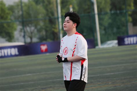 Ag二队被lgd青训碾压，忆安坐实队史最差边路，爱思可以退役了 哔哩哔哩