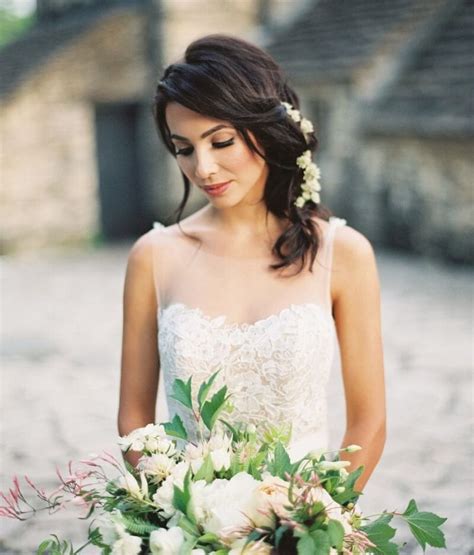 Guide For Brides On How To Get The Perfect Puff Hairstyle