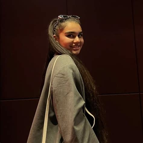 Как долго буду ждать Все это кара за мои ошибки Тебе я знаю надоело Вновь и вновь меня прощать А