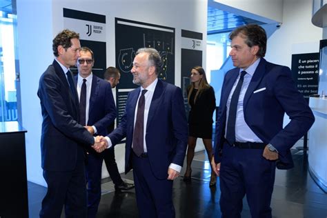 Agresti L Investitura Di Elkann A Giuntoli Sgombra Ogni Equivoco