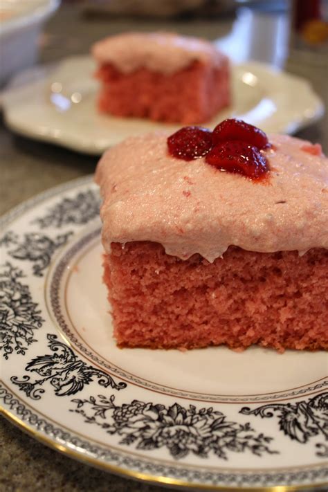 Ohio Thoughts Quick And Easy Strawberry Cake