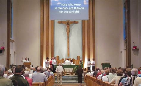 No More Digital Projection During Mass US Bishops Revisiting
