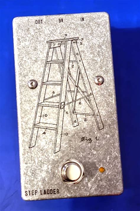 O C E Step Ladder Octave Pedal Reverb