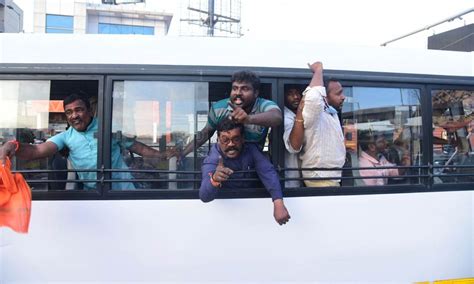 Hyderabad Cops Foil Right Wing Bid To Disrupt Show