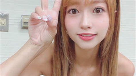 大貫彩香ちらりと覗く谷間にドキッとしてしまうストレートヘアのオフショット公開 antenna アンテナ