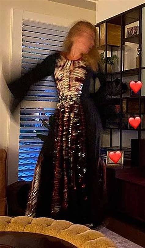 Adele Strips To Bikini To Flaunt 7 Stone Weight Loss In Jaw Dropping