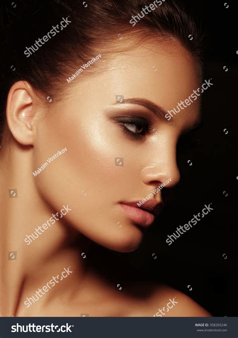 Beauty Elegant Portrait Sexy Appealing Naked Stock Photo Shutterstock