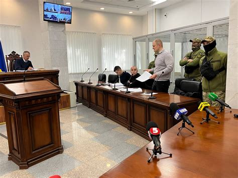 Нестора Шуфрича залишили під вартою без права внесення застави