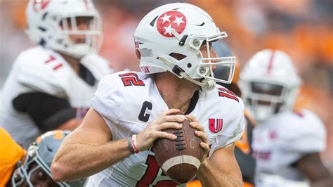 Austin Peay Football Routs East Tennessee State In Home Opener