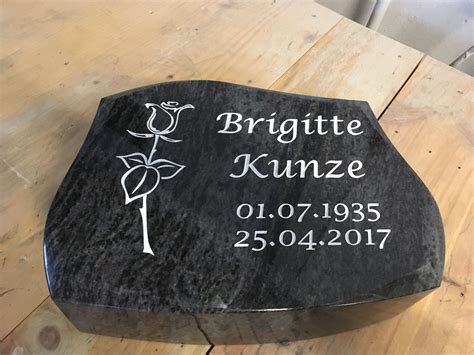 Kissenstein Grabstein LP 18 Naturstein Orion 40x30x12 Cm Inkl Versand