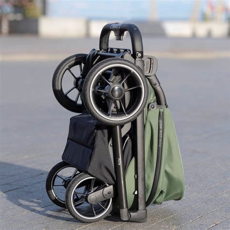 Carrello Alfa 2024 CRL-5508 - прогулянкова коляска з реверсивним ...