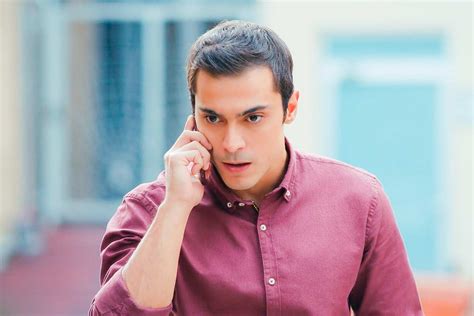 Mañana en Pecado Original Sahika ordena a Yigit que abandone a Lila