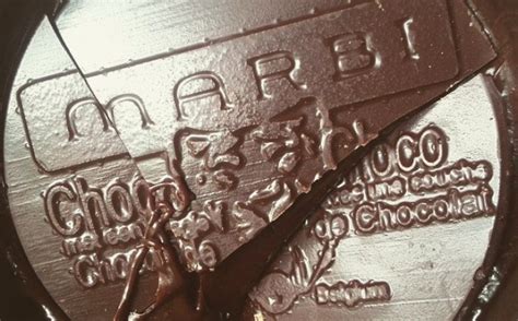 De échte Marbi Met Een Laagje Pure Chocolade Is Terug