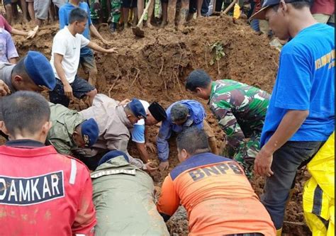 Al Menos 19 Muertos Y 7 Desaparecidos Por Inundaciones Repentinas En