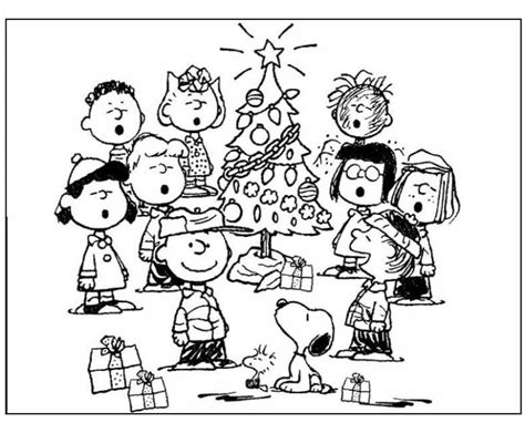 Snoopy Con Amigos En El Árbol De Navidad Para Colorear Imprimir E