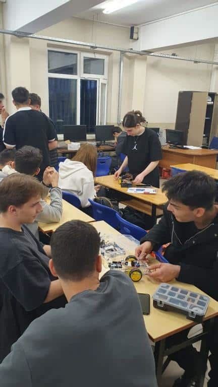 Elektrik Elektronik Teknoloji Alanı Elektrik Elektronik Projeleri Ümraniye Mesleki Ve Teknik