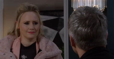 Itv Emmerdale Fans Twig Pregnancy Twist After Steamy Affair Comes To