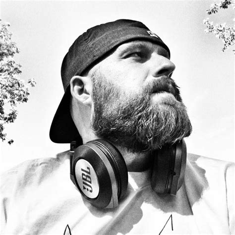 Thomas Plum Genres Songs Analysis And Similar Artists Chosic