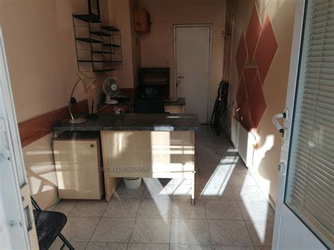 Офис до съда Офис 14 кв м Първи етаж Магазини Офиси Кабинети Салони Център Добрич