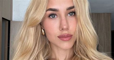 Квіткова знялася топлес і розповіла про фокус на собі Афіша Bigmir Net