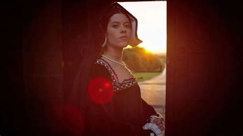 What Does A First Kiss Really Tell You Wars Of The Roses Wedding