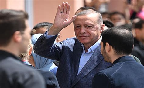 رسميا الهيئة العليا للانتخابات في تركيا تعلن فوز أردوغان بولاية
