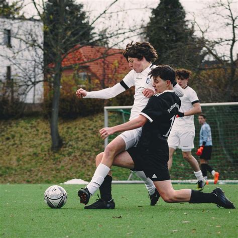 Acl Ruptures How It Happens And What You Can Do Espr Physio