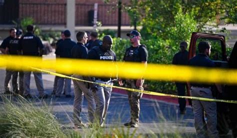 Флорида мужийн их сургуулийн оюутан зэвсэгт халдлага үйлдлээ