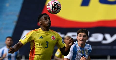 Alarma En La Selección Colombia Jhon Lucumí Se Retiró Lesionado En El