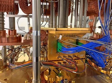 Intel Debuts 2nd Gen Cryogenic Quantum Computing Control Chip