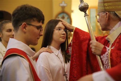 Abp Marek J Draszewski Do M Odych Pi Kno Chrze Cija Skiej Wiary Polega