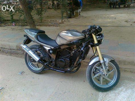 2005 Hyosung GT 250 Comet Moto ZombDrive
