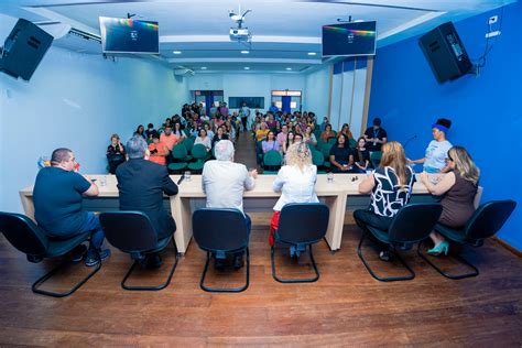 UEMA Uema recebe diretora de Educação a Distância da CAPES durante encontro de coordenadores