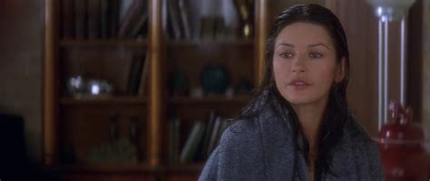 Entrapment Movie Trailer Suggesting Movie