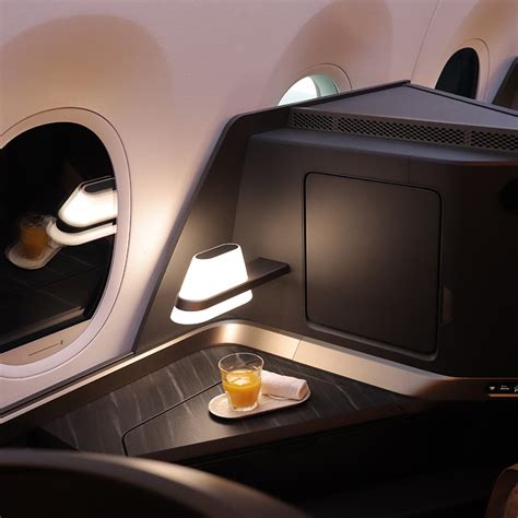 開箱台灣三大航空飛機餐：「長榮」聯名燒肉大王乾杯、「華航」則有米其林三星頤宮加持！ Bellatw儂儂