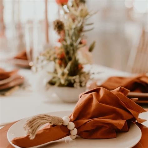 200 Pack Rust Cloth Napkins 100 Cotton Table Dinning Napkins Set