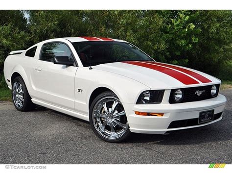 2006 Performance White Ford Mustang Gt Premium Coupe 69905390 Photo 3