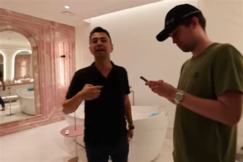 Lihat Kamar Mandi Raffi Ahmad Alan Walker Mendadak Ingat Pacar Kok Bisa