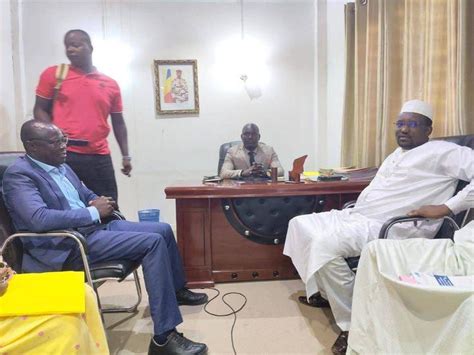 Ahmat Haroun Larry L Homme De La Situation Pour Nettoyer NDjamena