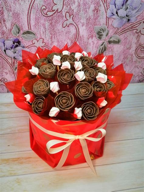 Шоколадный букет | Gift wrapping, Gifts, Chocolate