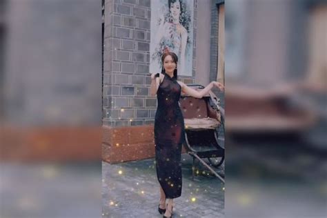 紧身牛仔裤 完美身材 美女紧身牛仔裤身材