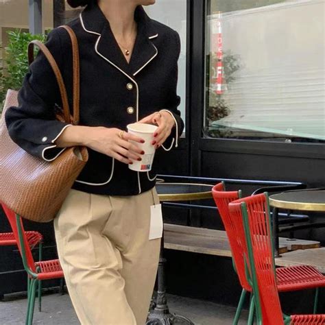 샤인글램 당일출고봄신상하객룩 브이넥 카라 배색 삥줄 포켓 크롭 트위드 간절기 아우터 자켓 블레이저 3color