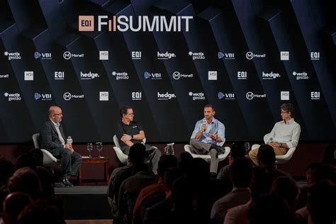 Crescimento Dos FIIs Shoppings E Residenciais Se Destacam