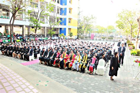 โรงเรียนเซนต์จอห์น โปลีเทคนิค Bangkok