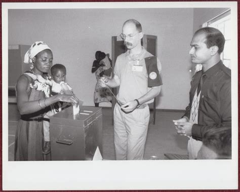 1989 Original Press Photo Windhoek Namibia Woman Voting Un