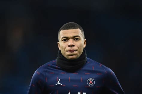 El Psg Vuelve A Los Entrenamientos Con Ramos Y Mbappe Y Sin Los