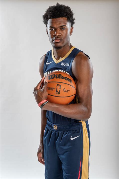 Photos Yves Missi Antonio Reeves First Look In Pelicans Uniforms