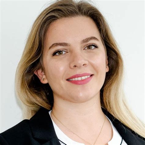 Sara Rezaei Associate Project Manager Vestas Xing